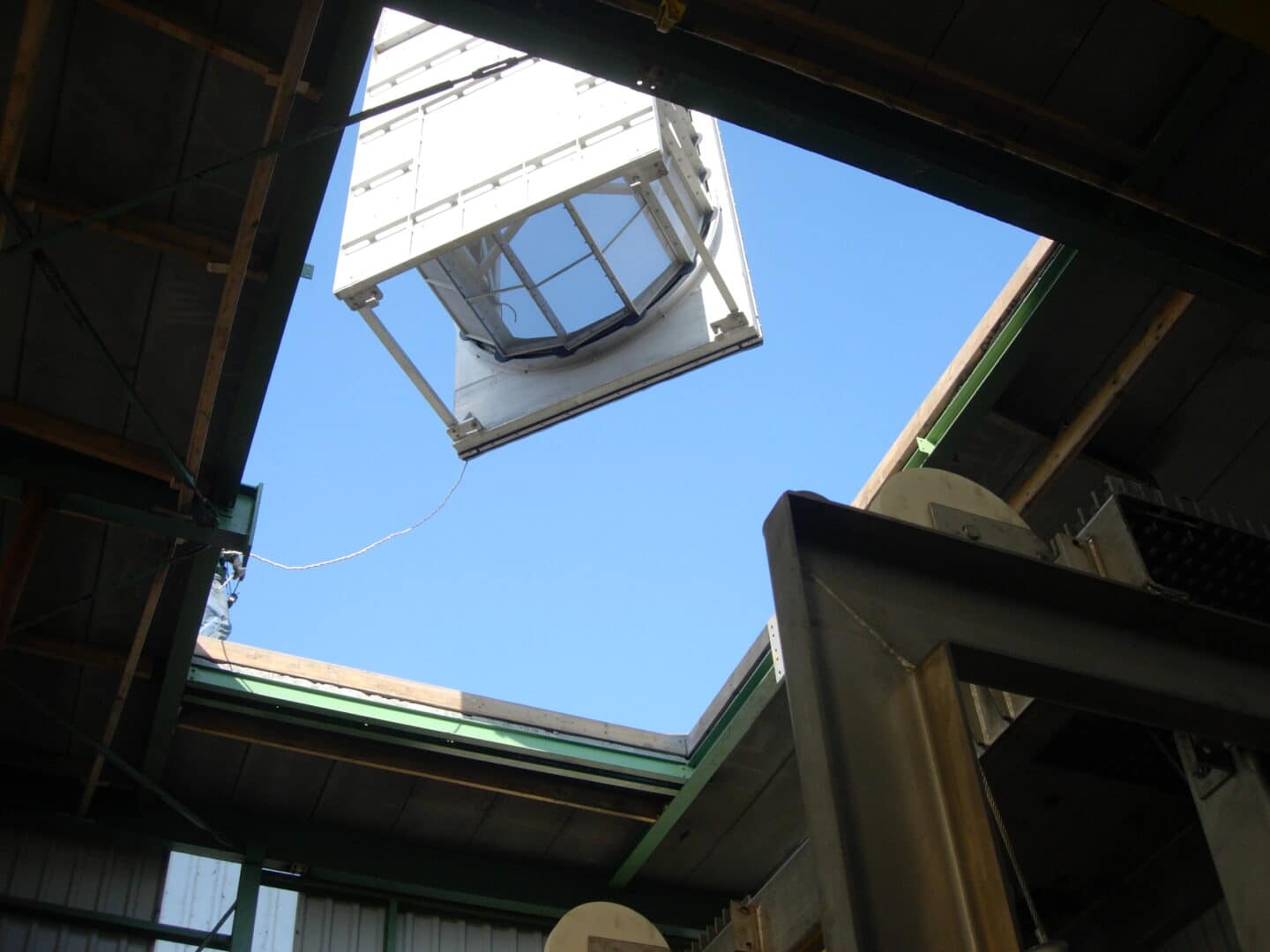 Travelling Band Screen - Quality and Long Service Life! - www.hubert.nl