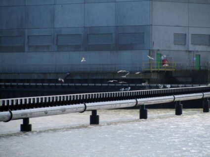 Travelling Band Screen - Quality and Long Service Life! - www.hubert.nl